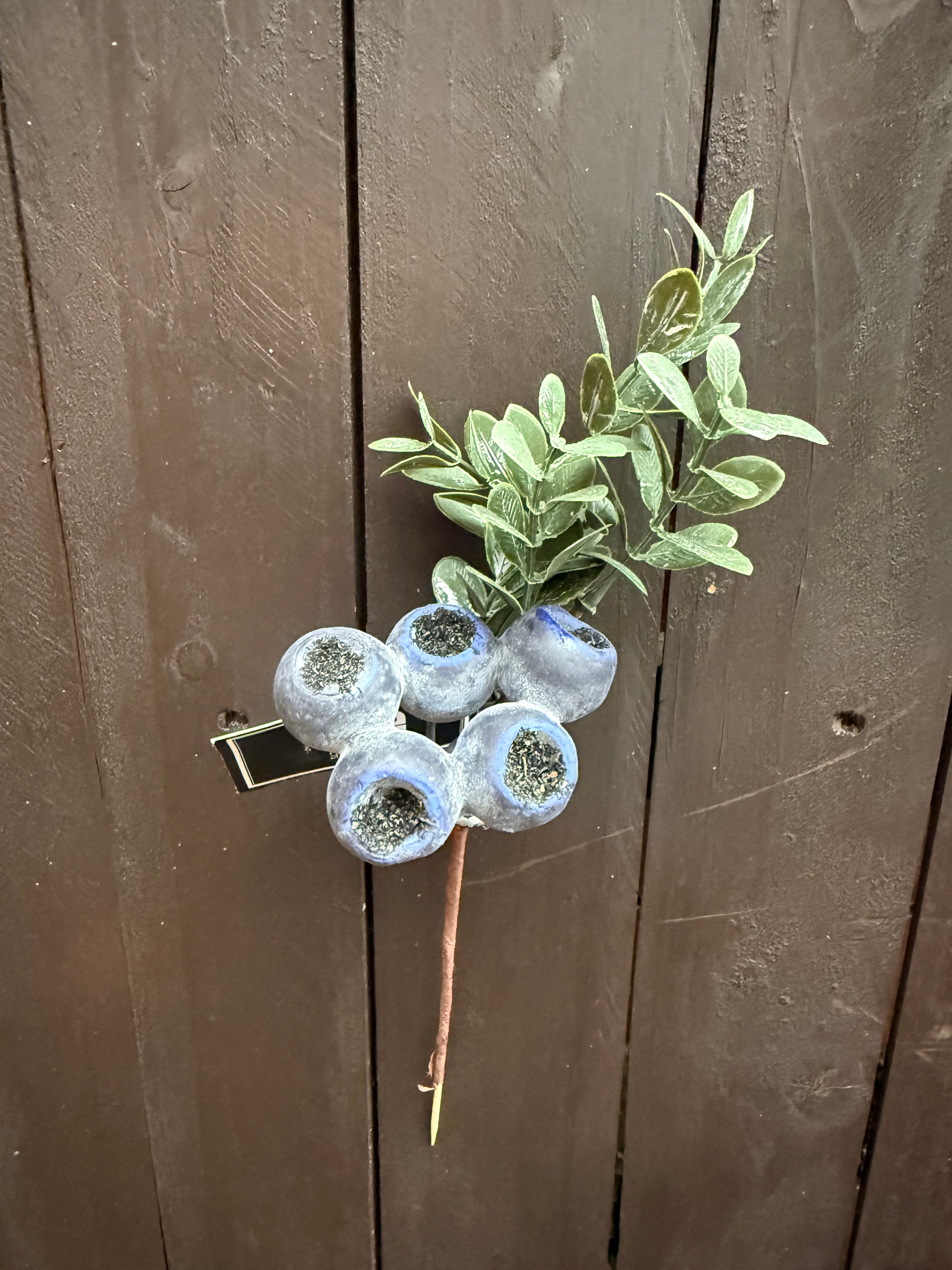 25cm BLUEBERRY STEM – LOVE LILY FLORIST SUPPLIES