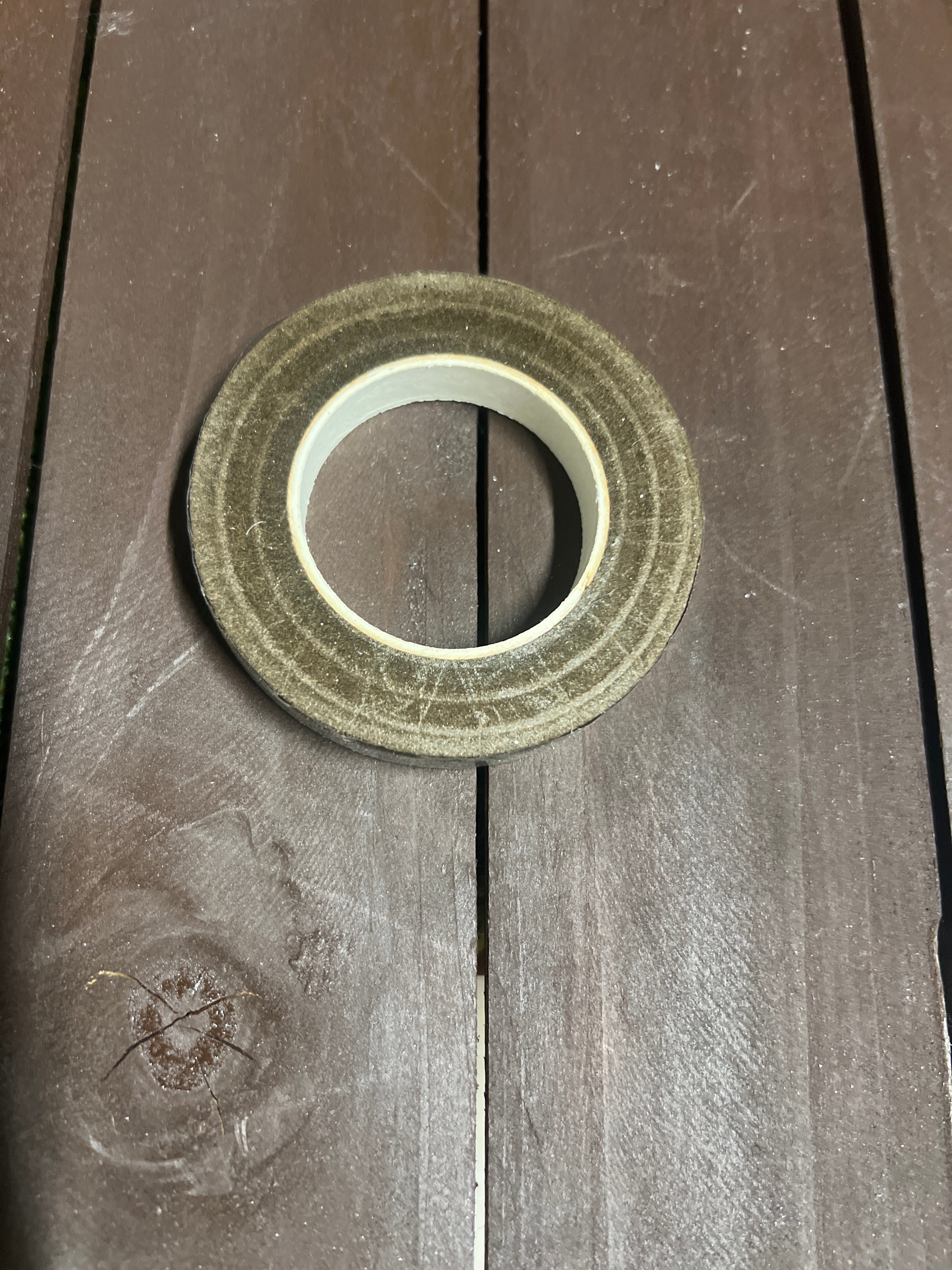 STEM TAPE (13mm x 27.5m) BROWN – LOVE LILY FLORIST SUPPLIES